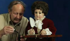 Videos of writing automaton from 1772 - Boing Boing