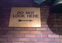 Two unfriendly signs from Orlando Florida - Boing Boing